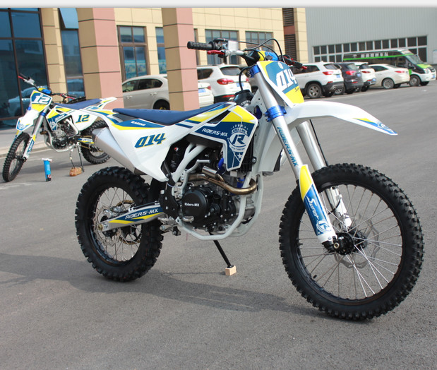 Super New 450cc Enduro motorcycle